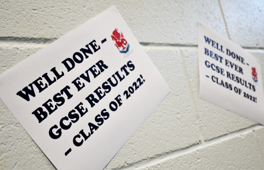 GCSE Results Day 2022 - Wellington College Belfast